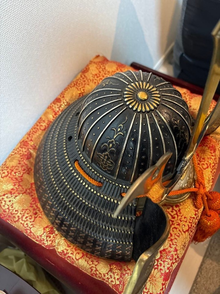 Compact Samurai Kabuto Helmet Display Antique 40yrs Old Golden Armor ...