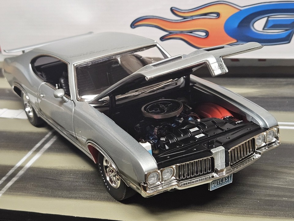 GMP ACME 1:18 1970 OLDSMOBILE 442 SILVER ONLY 442 MADE A1805604GC | eBay