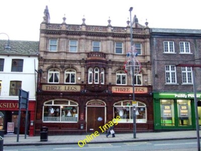 Photo 6x4 The Three Legs pub, Leeds Leeds/SE3034 On The Headrow. c2013 ...