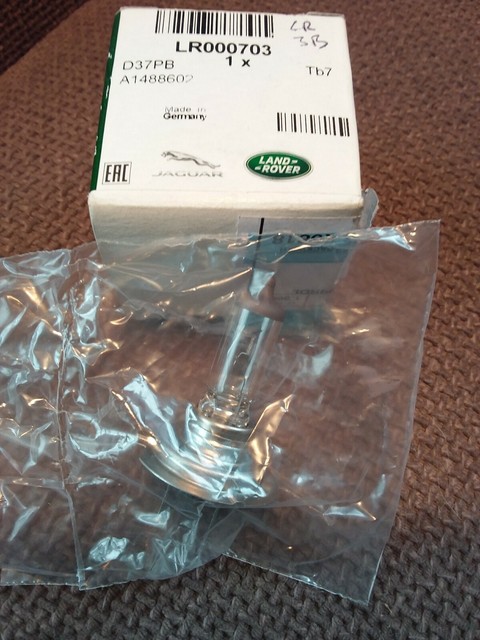 Land Rover Discovery L462 Front Headlamp Bulb LR000703 Genuine for sale ...