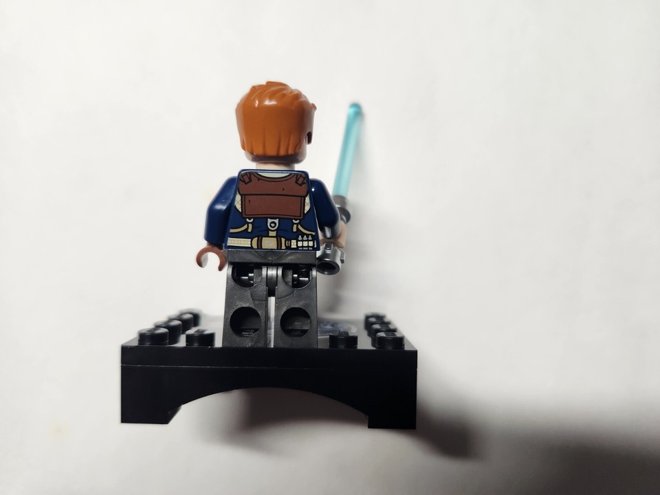 LEGO Star Wars - Cal Kestis - 75394 - 25th Anniversary Stand | eBay