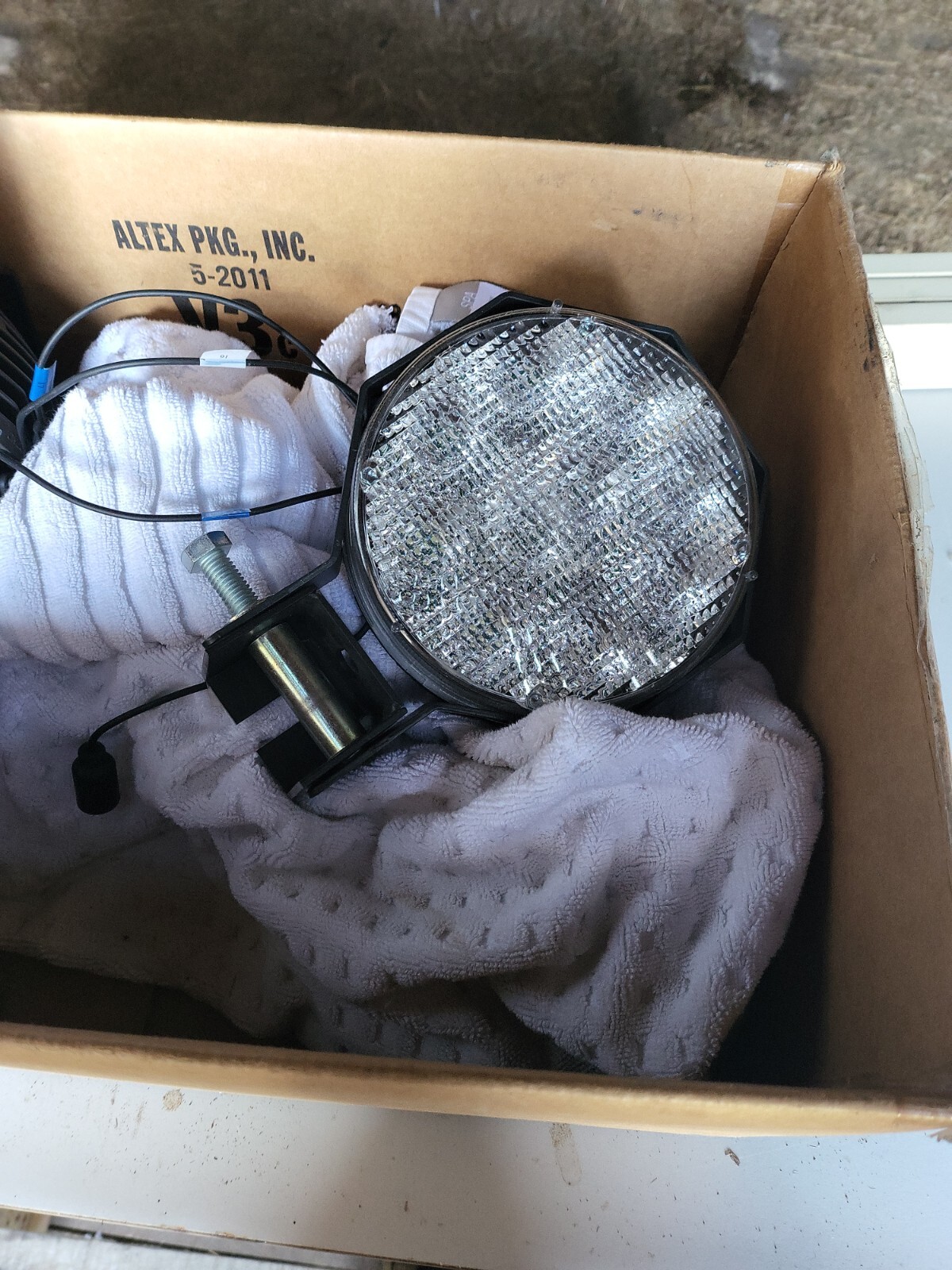 Truck-lite LED 24V Headlight HMMWV M939 M817 M35 M998 Military Truck ...