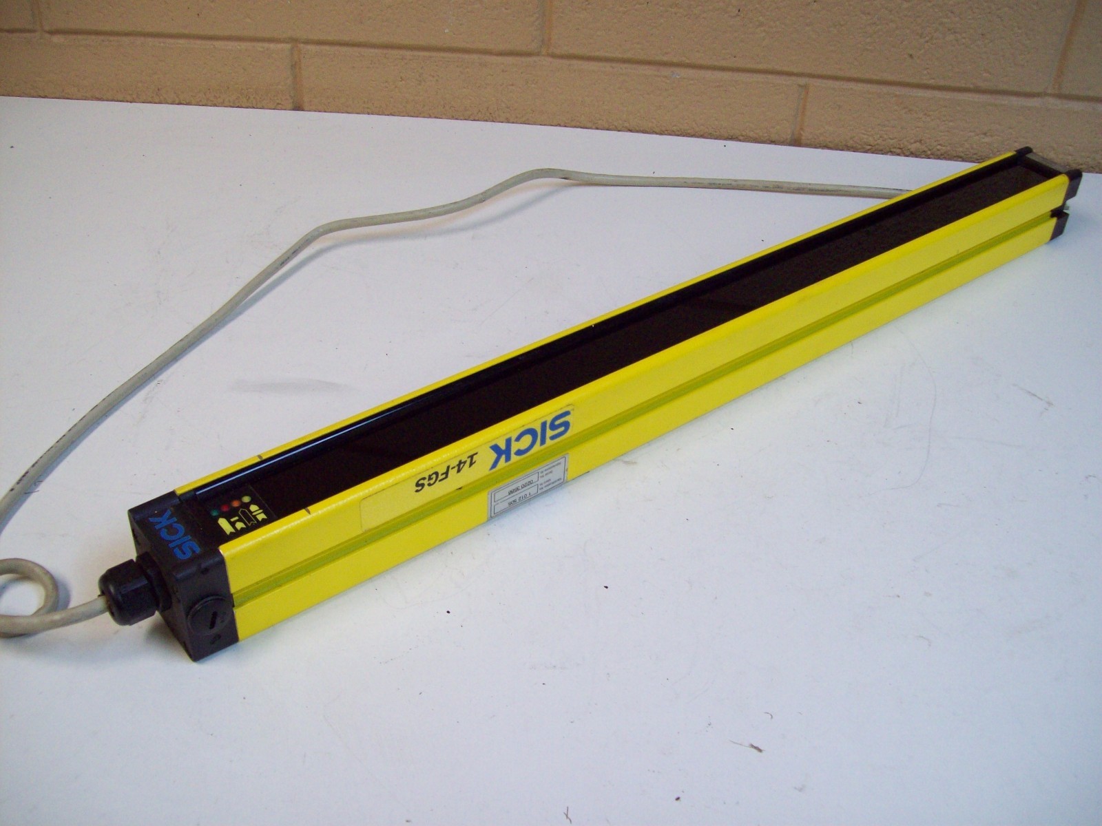 SICK OPTIC FGSE600-11 LIGHT CURTAIN SENSOR 14-FGS - USED - FREE ...