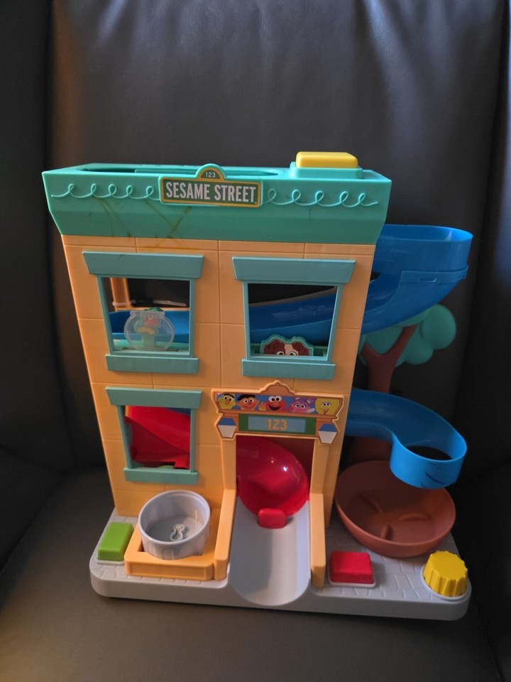 Sesame Street 'Round the Neighborhood Ball Drop Toy Playset With No ...