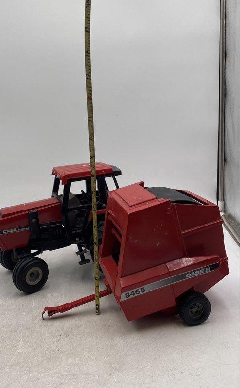 Vintage Red Black Diecast Case International Caseih 8465 Farm Tractor ...