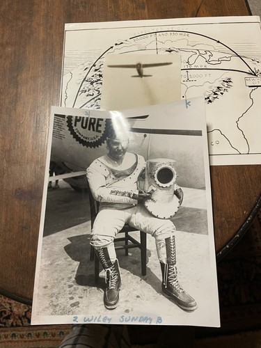 PRESS PHOTOS WILEY POST PURE PRESSURE SUIT MAP FLIGHT WINNIE MAE GEAR ...