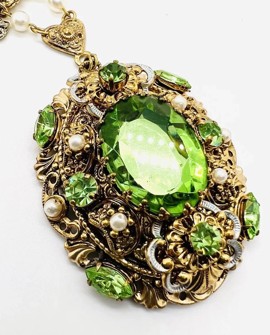 Uranium Jewels