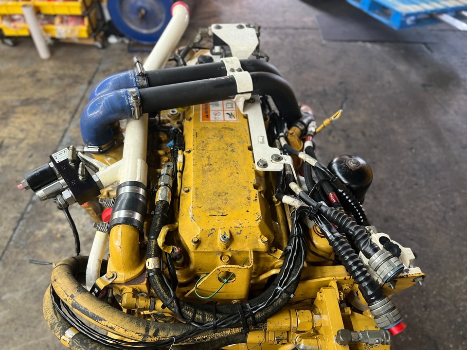 Caterpillar 3126 Diesel Engine For Sale, 350HP, 40-PIN, 2,568 MILES ...