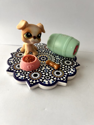 Littlest Pet Shop LPS # 235 - Boxer with accessories / avec accessoires ...