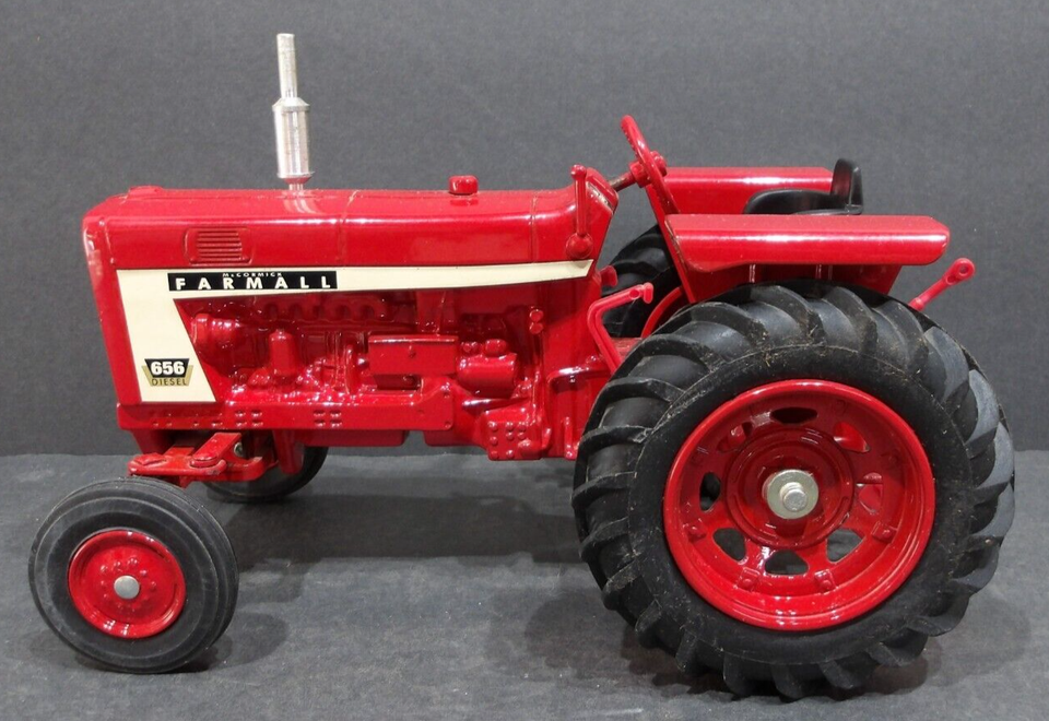 1996 Scale Models IH International 656 Diesel Tractor 11th Ontario Show ...