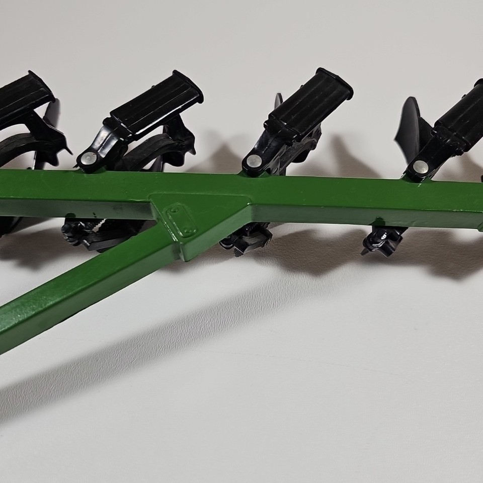 Ertl John Deere 3600 Semi-Mounted 6-Bottom Plow made USA 1/16 JD-525 ...