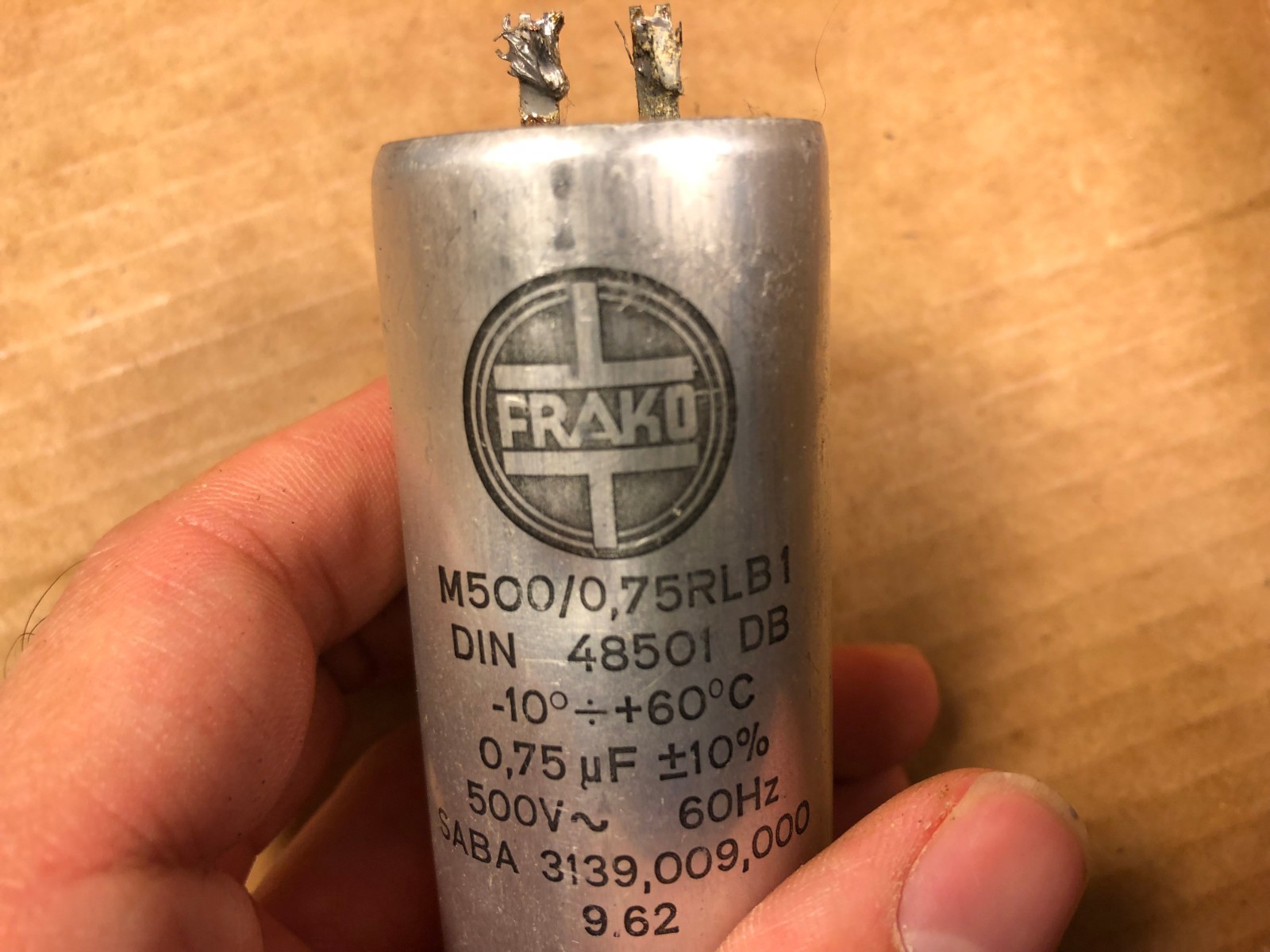Vintage Siemens .75 uf 500v AC Can Capacitor 1960s Germany Screw Mount ...