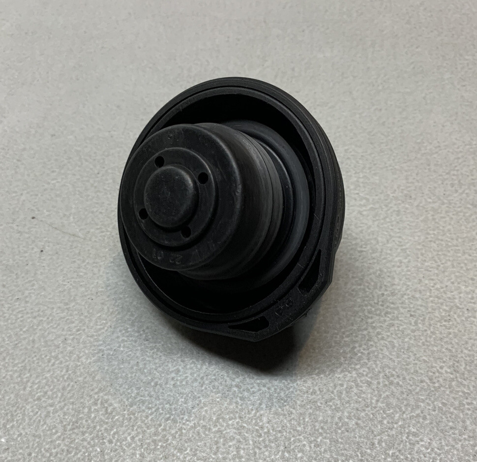 Volvo Gas Cap Fuel Tank 9470016 S60 S80 V70 XC70 XC60 XC90 OEM | eBay