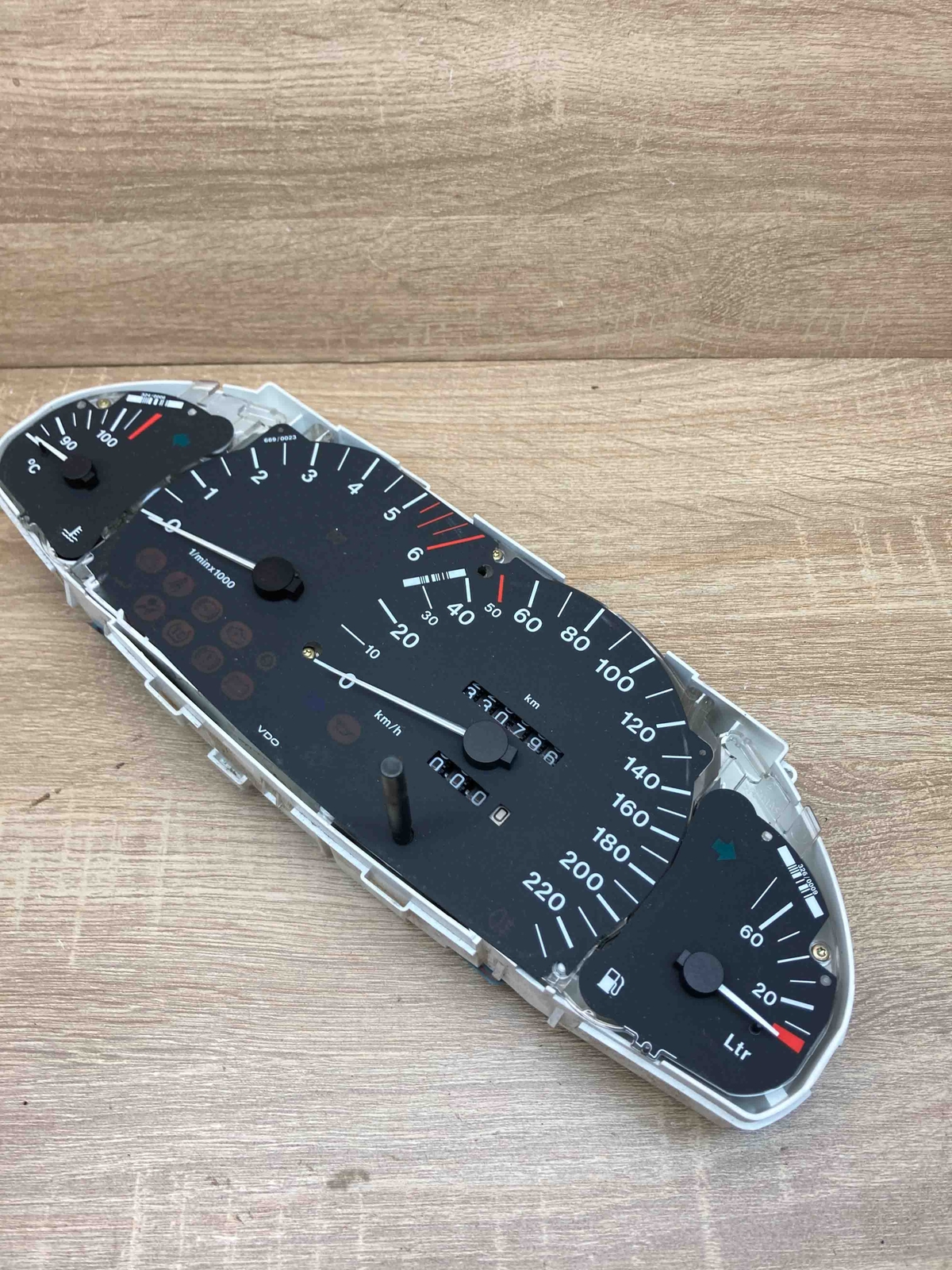 90564485PC 110008812 VDO Opel Omega Instrument Cluster Tacho Speedo ...