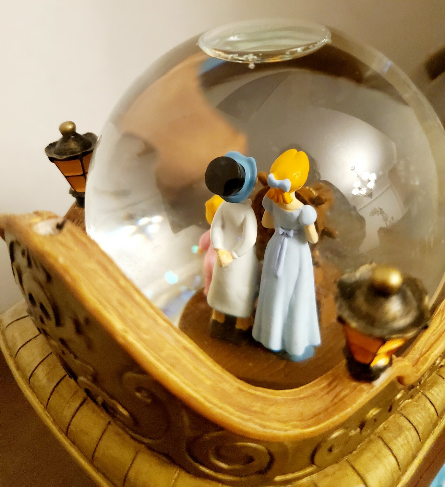 DISNEY PETER PAN CAPTAIN HOOK'S PIRATE SHIP SNOWGLOBE BOOKENDS 2PCS ...