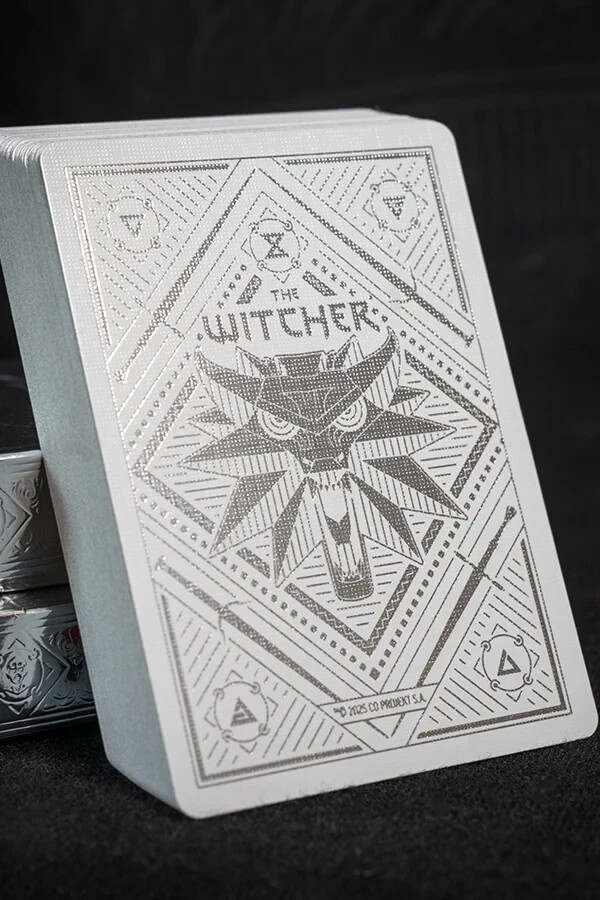 The Witcher Playing Cards PLATINUM EDITION Deck Silver Foil Box Ciri ...