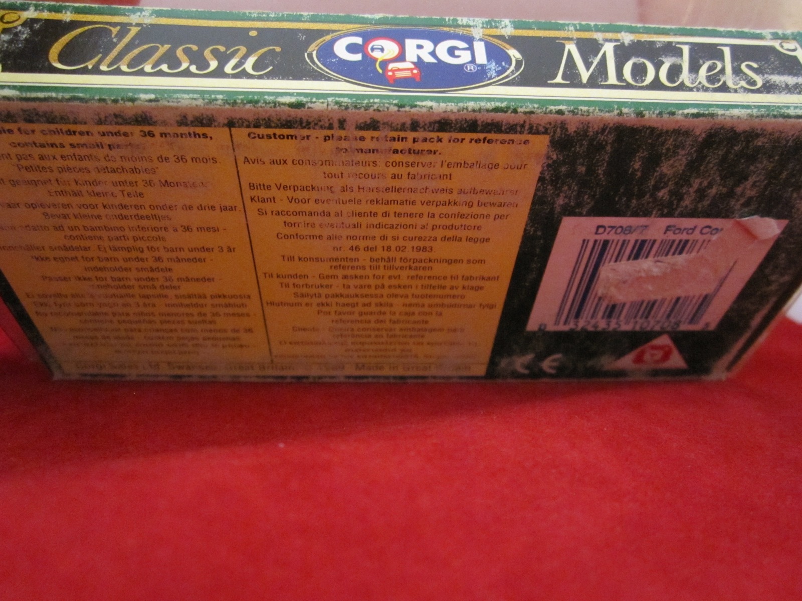 VINTAGE 1989 NOS CLASSIC CORGI MODELS D708 - FORD CORTINA SALOON ...