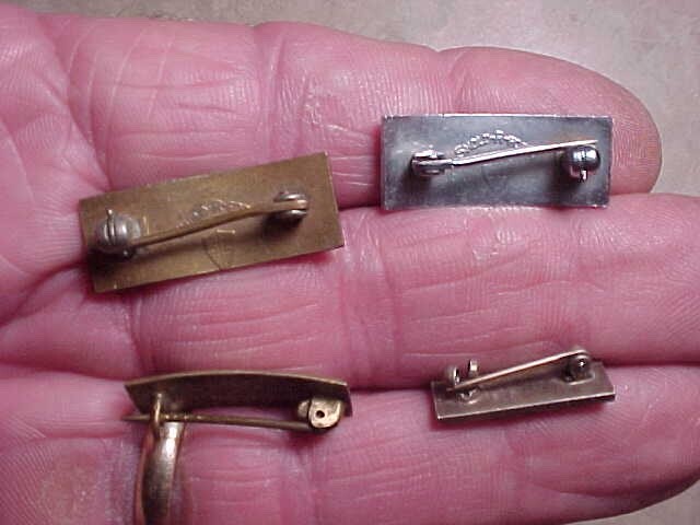 From collectors estate-Four US Army Lieutenant's uniform pins insignia ...