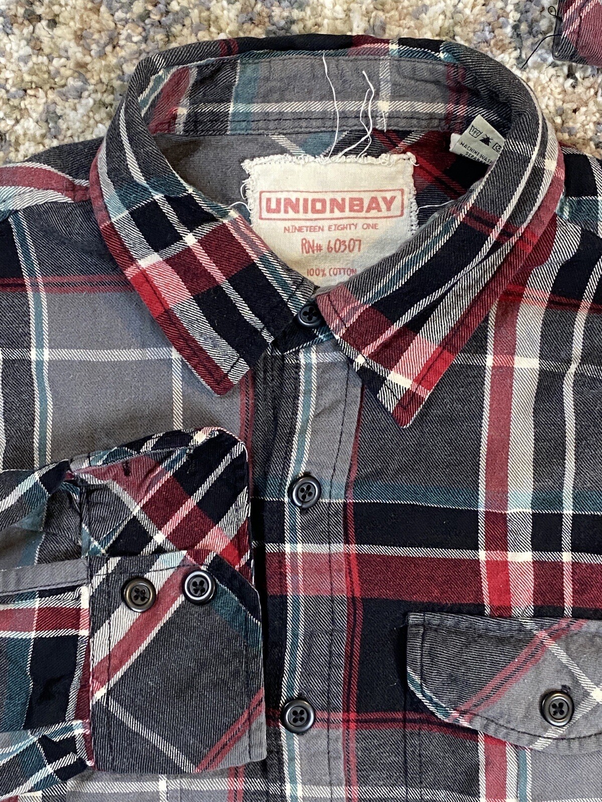 Unionbay 1981 Plaid Button Front Shirt Mens Size Medium Red Black Gray ...