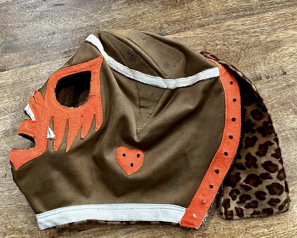 Professional Mil Máscaras Lucha Libre Wrestling Mask - NJPW CMLL WWE | eBay