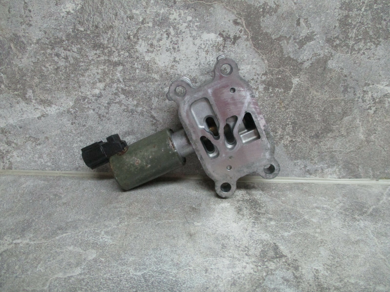 SUZUKI OEM OIL CONTROL VALVE #16550-93J00 | eBay