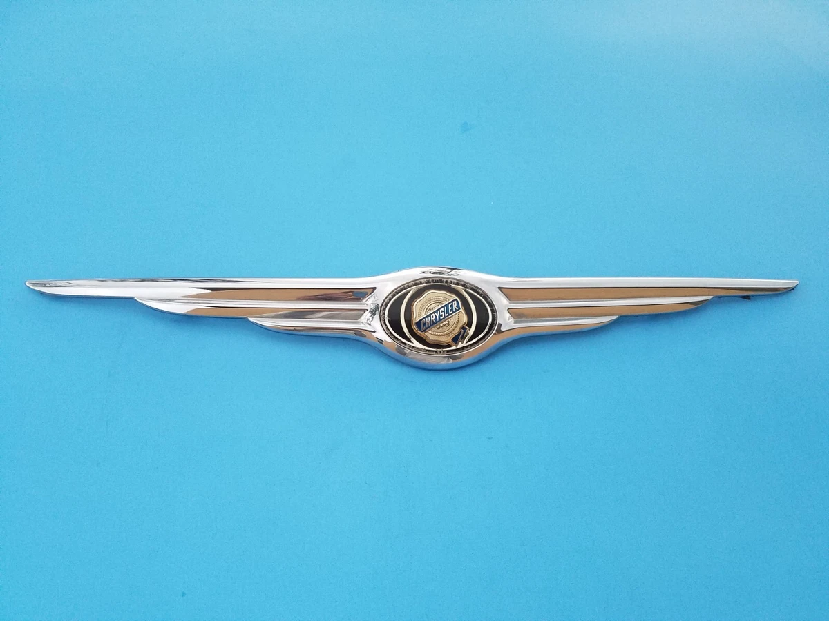 Chrysler 300 Emblem