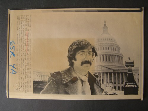 AP Wire Press Photo 1982 The Sun Missing Reporter Thomas Squitieri | eBay