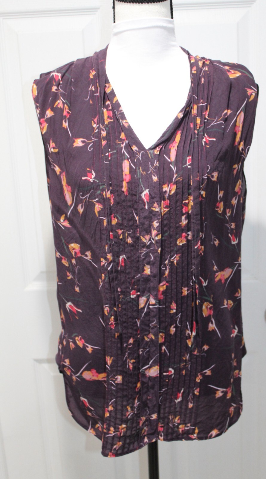 Robert Graham Women Silk Blouse Size 4 Sleeveless Top Floral V Neck ...