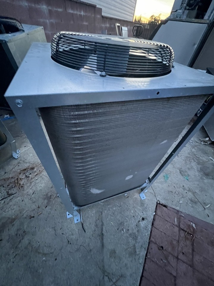 IceOMatic Ice Maker Machine 30” 1500 Lb /day & Remote Condenser | eBay