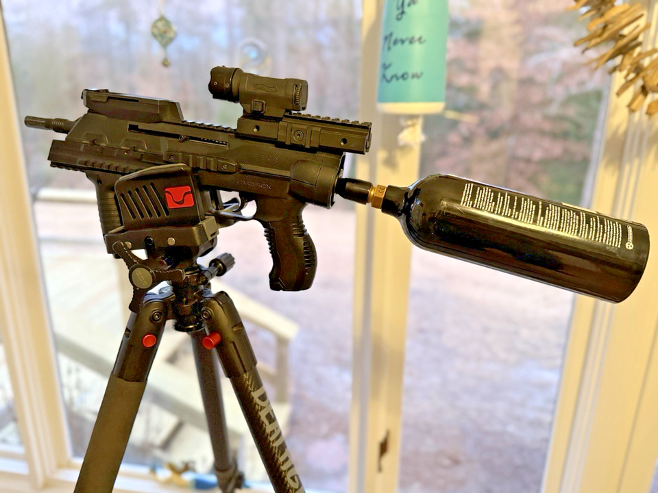 UMAREX E.B.O.S FULL AUTO BB RIFLE with LASER / SPOT LIGHT COMBO on ...