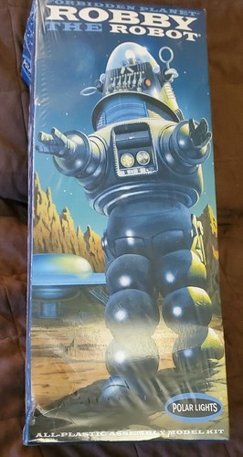 Forbidden Planet Robby The Robot Model Kit BD | eBay