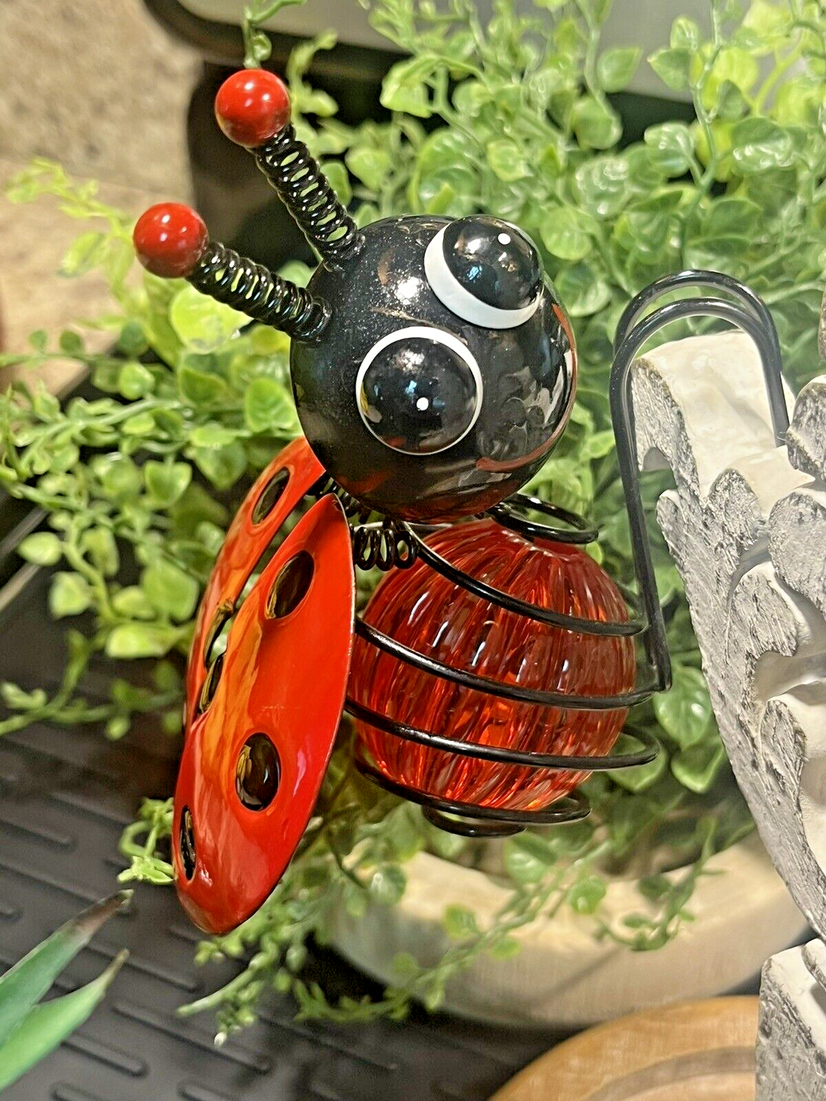 Ladybug WHIMSICAL Bug Eyed Ladybug Garden Statue Pot Sitter Plant ...