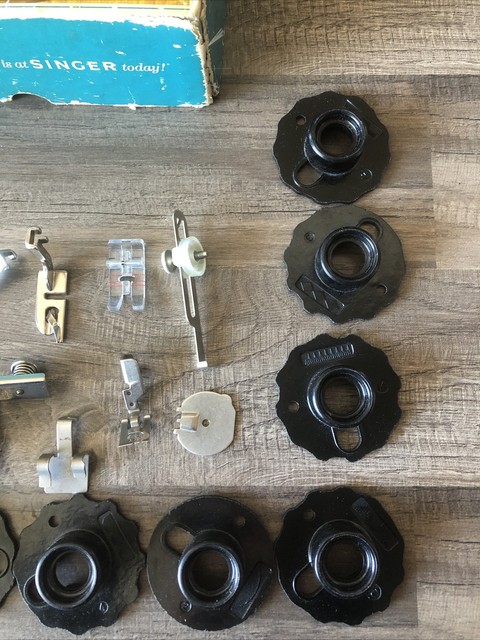 SINGER Touch and Sew Model 638 Zig Zag Machine Cams Attachments ...