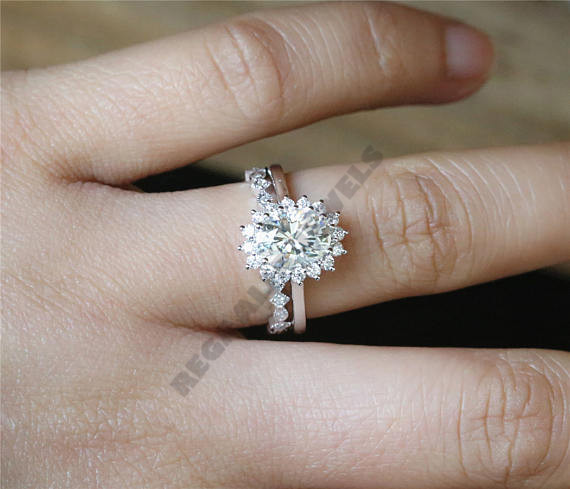 2C VVS1 Diamond Engagement Oval Halo Wedding Ring Set 14K White Gold ...
