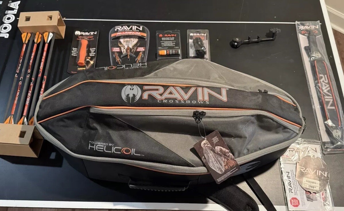 Ravin R26 - NWT, Ready to Hunt w/ New Case, Broadheads & more | eBay