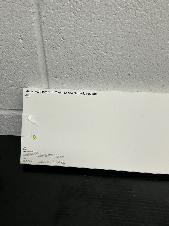 Apple Magic Keyboard w/Touch ID & Numeric Keypad USB-C MXK83LL/A A3119 ...