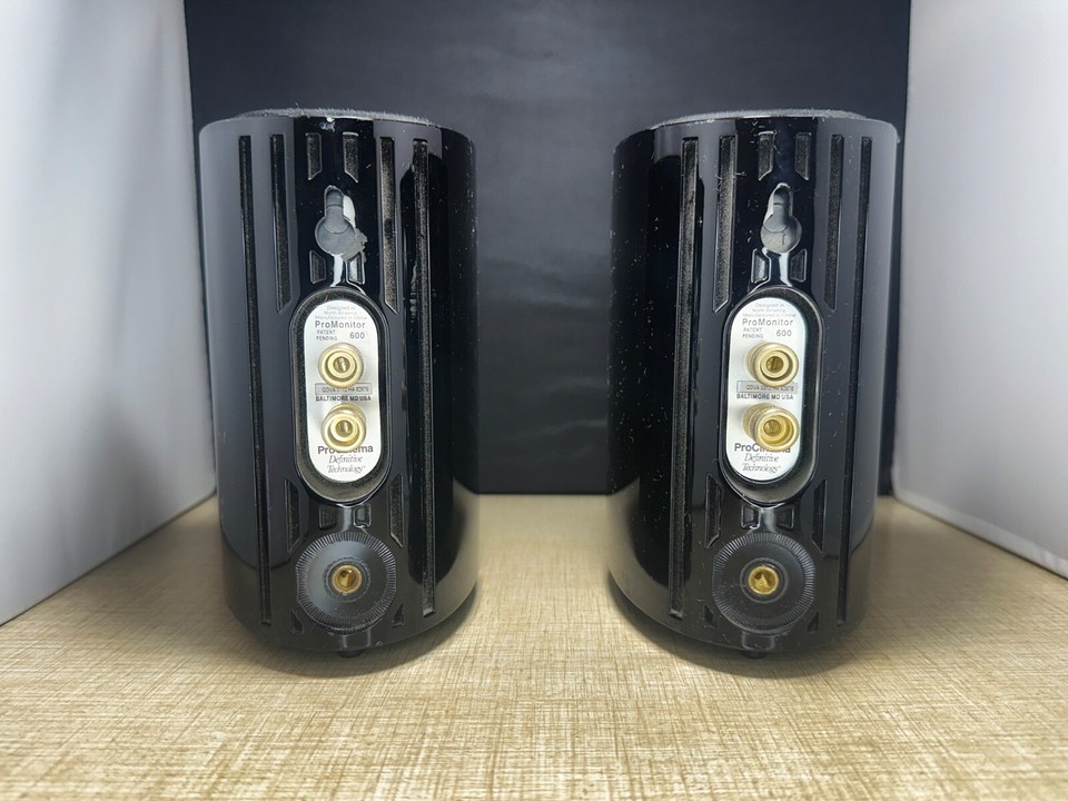 Definitive Technology Promonitor 600 Speakers - PAIR | eBay