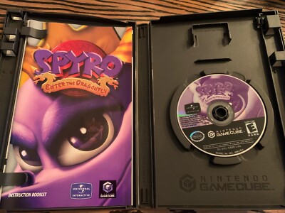 Spyro: Enter the Dragonfly (Nintendo GameCube, 2002); Game, manual ...