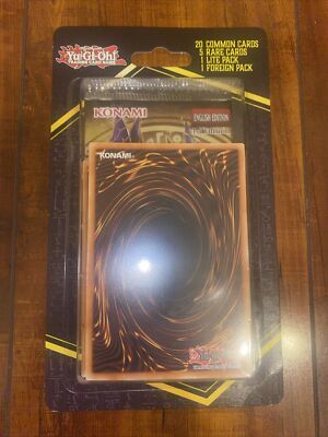 Yugioh Blister Pack! 20 Commons, 5 Rares & 2 Booster Packs! Brand New ...