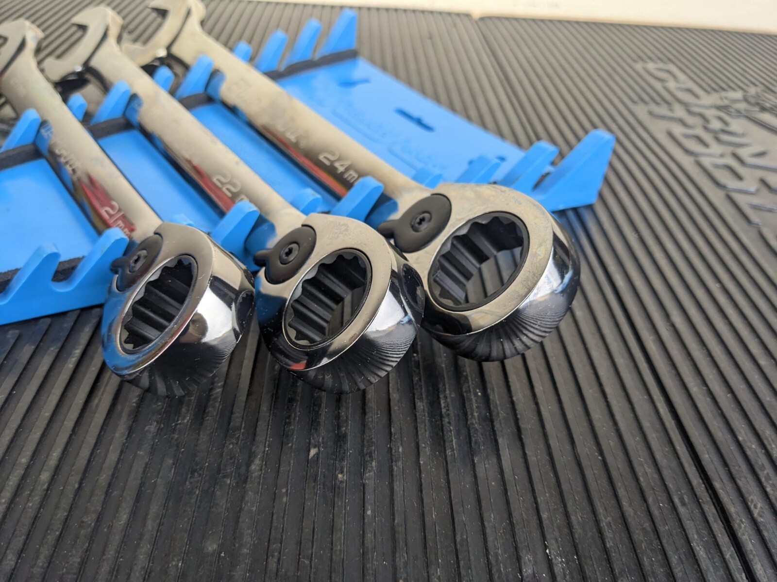 Blue Point 4pc Metric Ratcheting Combination Wrench Set BOERM704 for ...