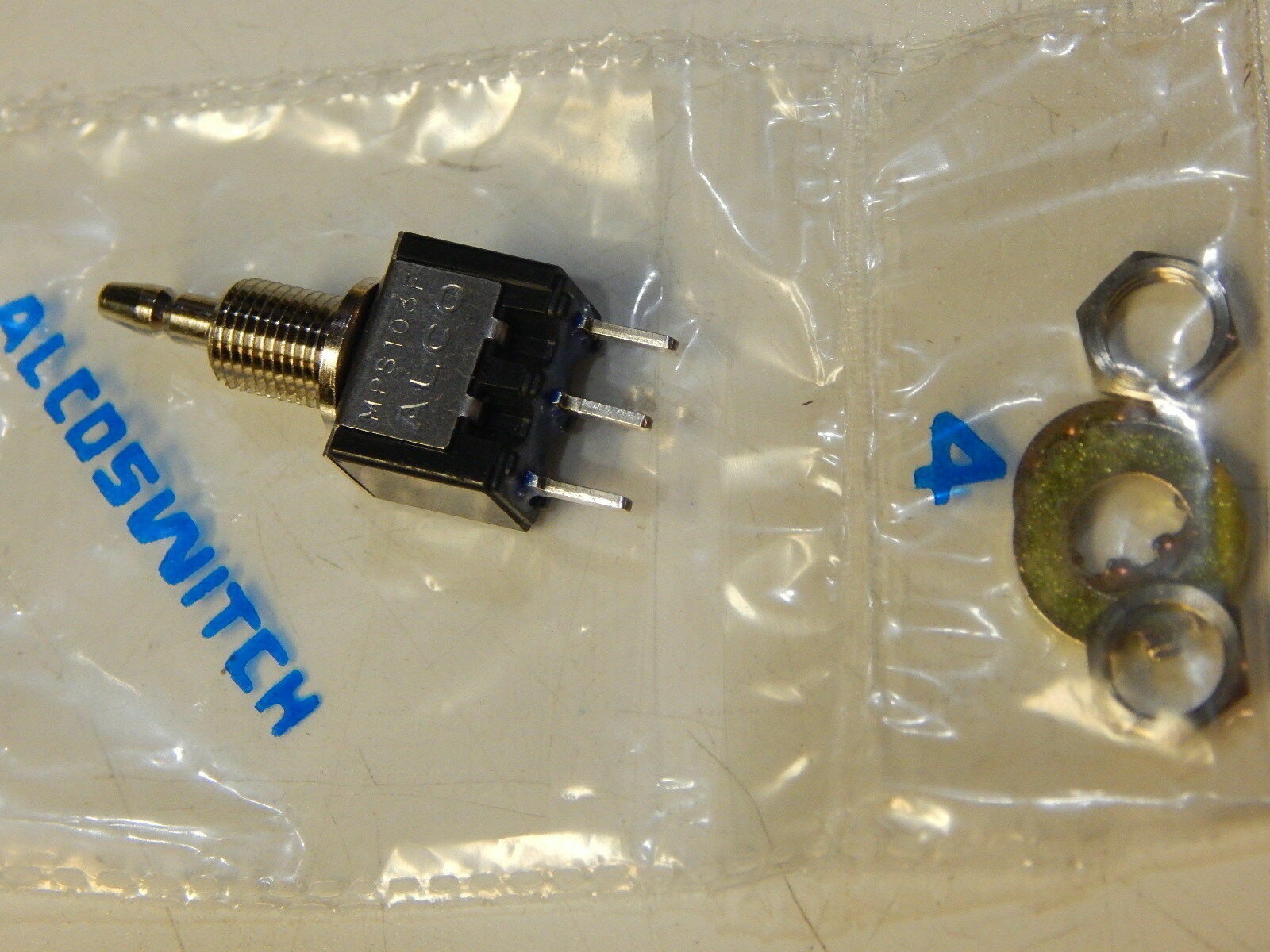 ALCOSWITCH MPS103F PC MOUNT OR SOLDER PUSHBUTTON SWITCH ON-(ON) SPDT 125V 3A | eBay