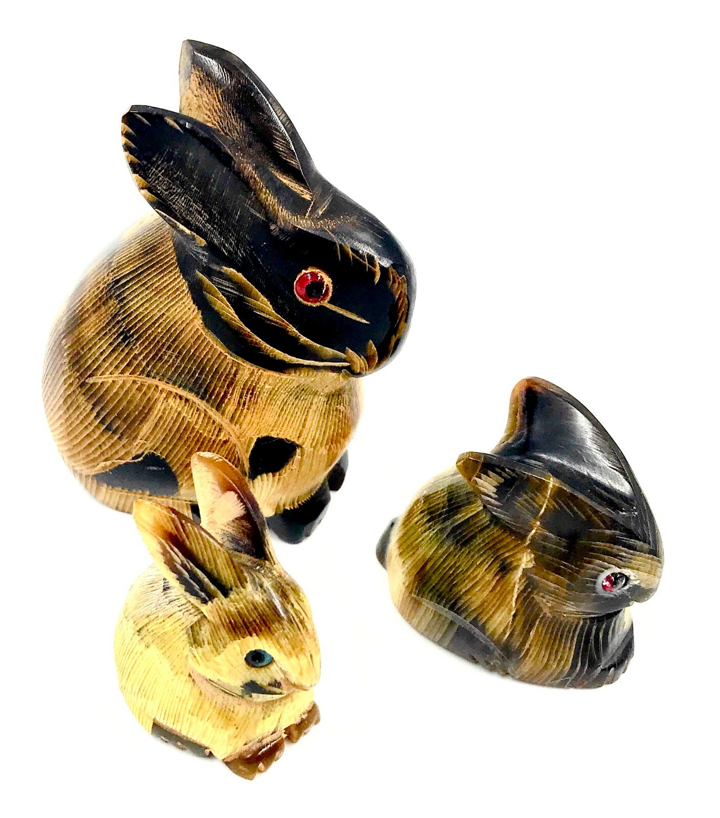 Hand Carved Water Buffalo Horn Scrimshaw Rabbit Family Set of 3 USA ...