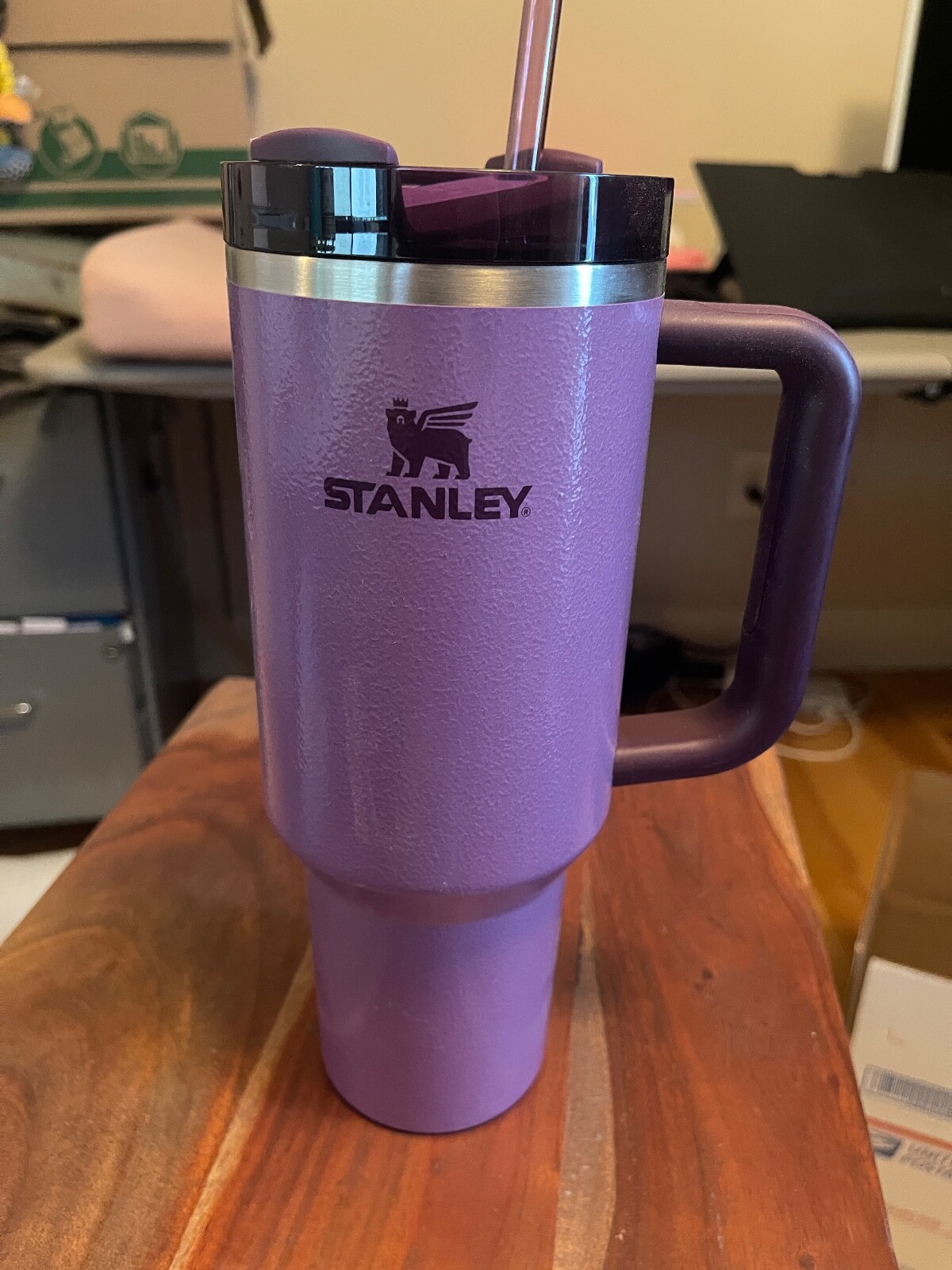 NEW Stanley 40oz Quencher H2.0 Tumbler Hammertone Lilac Exclusive