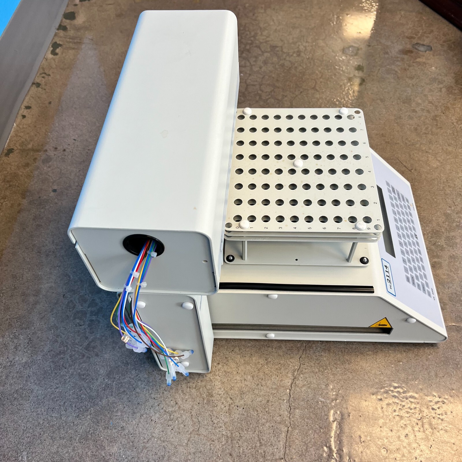 Varian / Vankel VK8000 VK 8000 Automate Dissolution Sampling Sampler ...