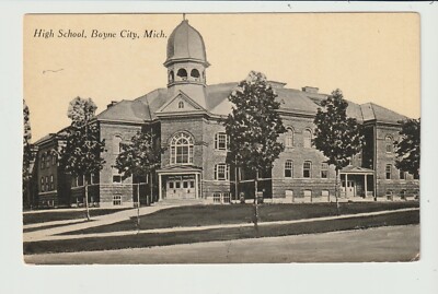 POSTCARD HIGH SCHOOL BOYNE CITY MICHIGAN | eBay