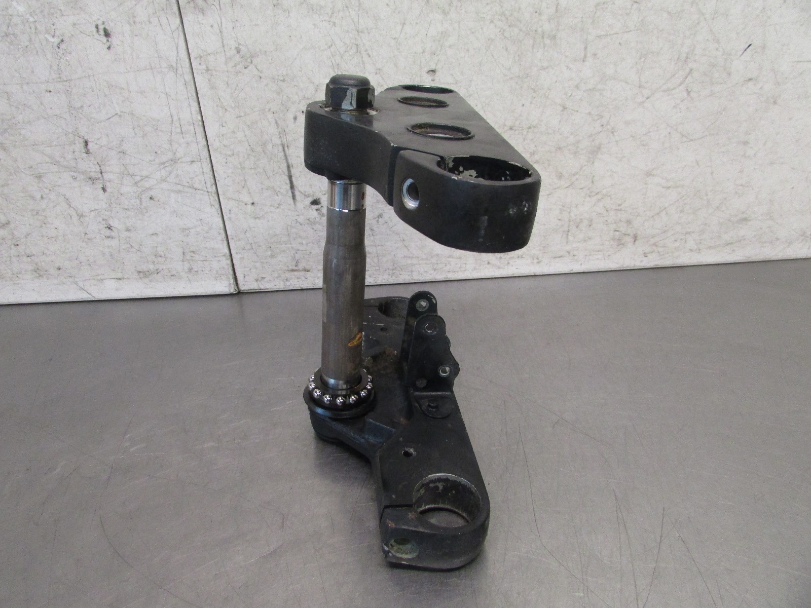 119 G YAMAHA VSTAR CUSTOM XVS 650 2006 OEM TRIPLE TREE | eBay