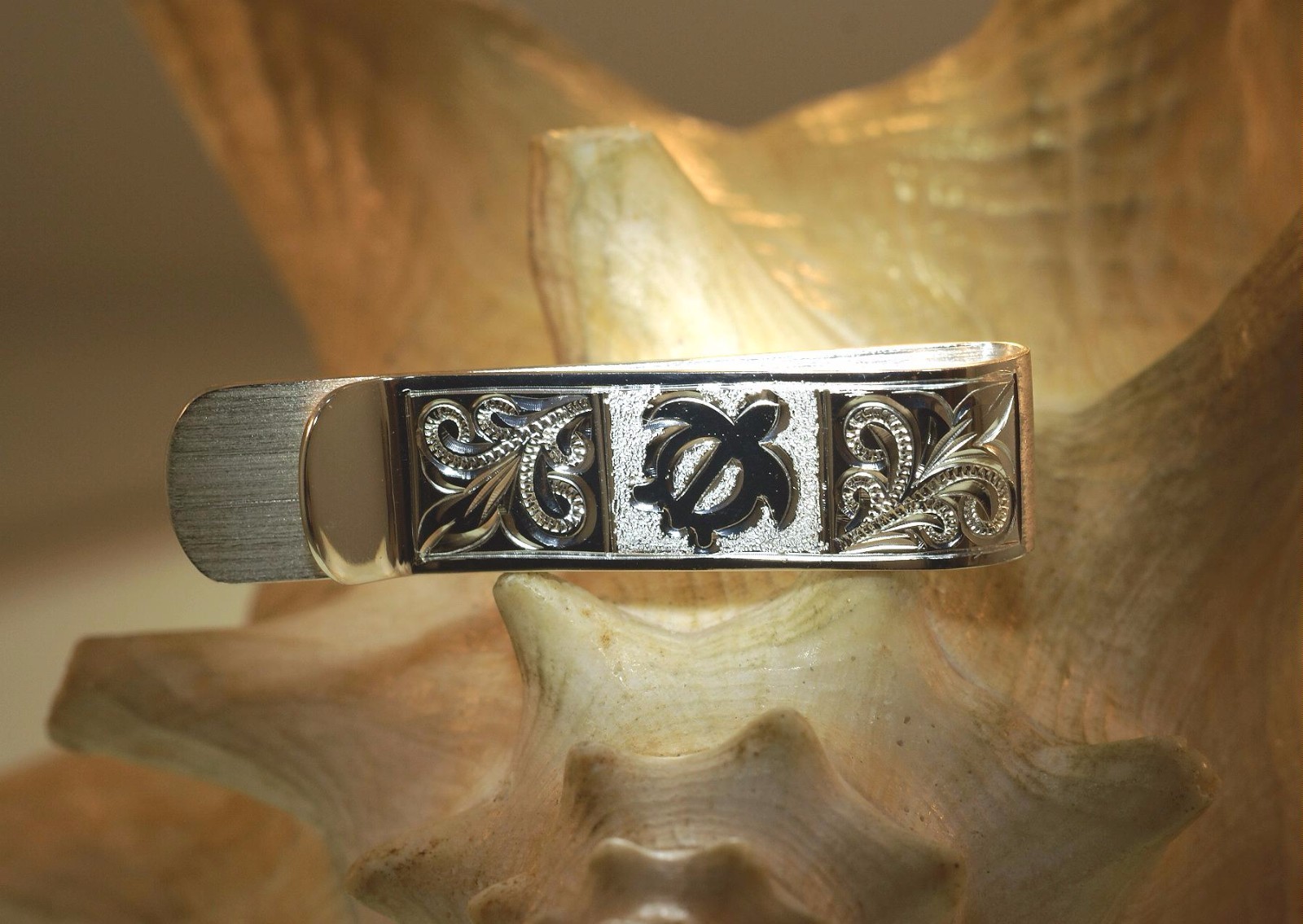 12MM SOLID 925 SILVER HAND-ENGRAVED HAWAIIAN REGAL SCROLL HONU TURTLE ...