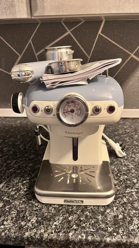 Ariete Espresso Coffee Machine Retro Style Built-in Milk Frother Blue ...