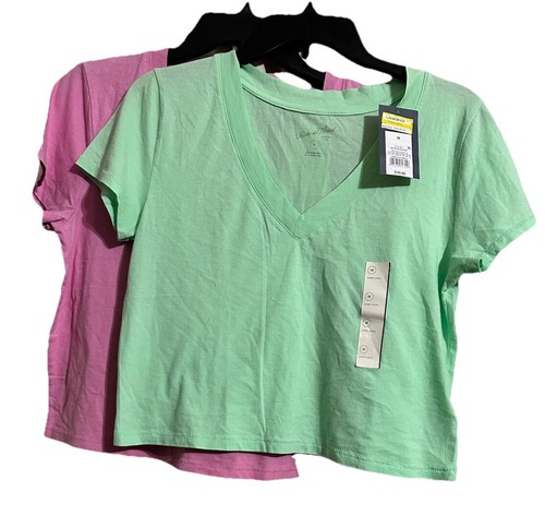 Women’s M “Universal Thread” V-Neck Crop Tshirts Mellow Green & Vibrant ...