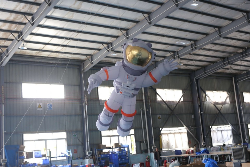 Giant Inflatable Spaceman Inflatable Astronaut For Decoration Hanging ...